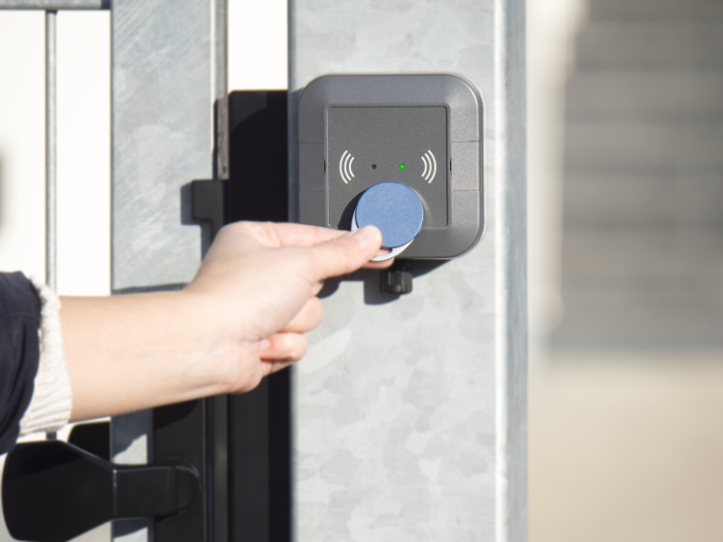 RFID Transponder: Innovative Access Control with SmartAccess - Kentix